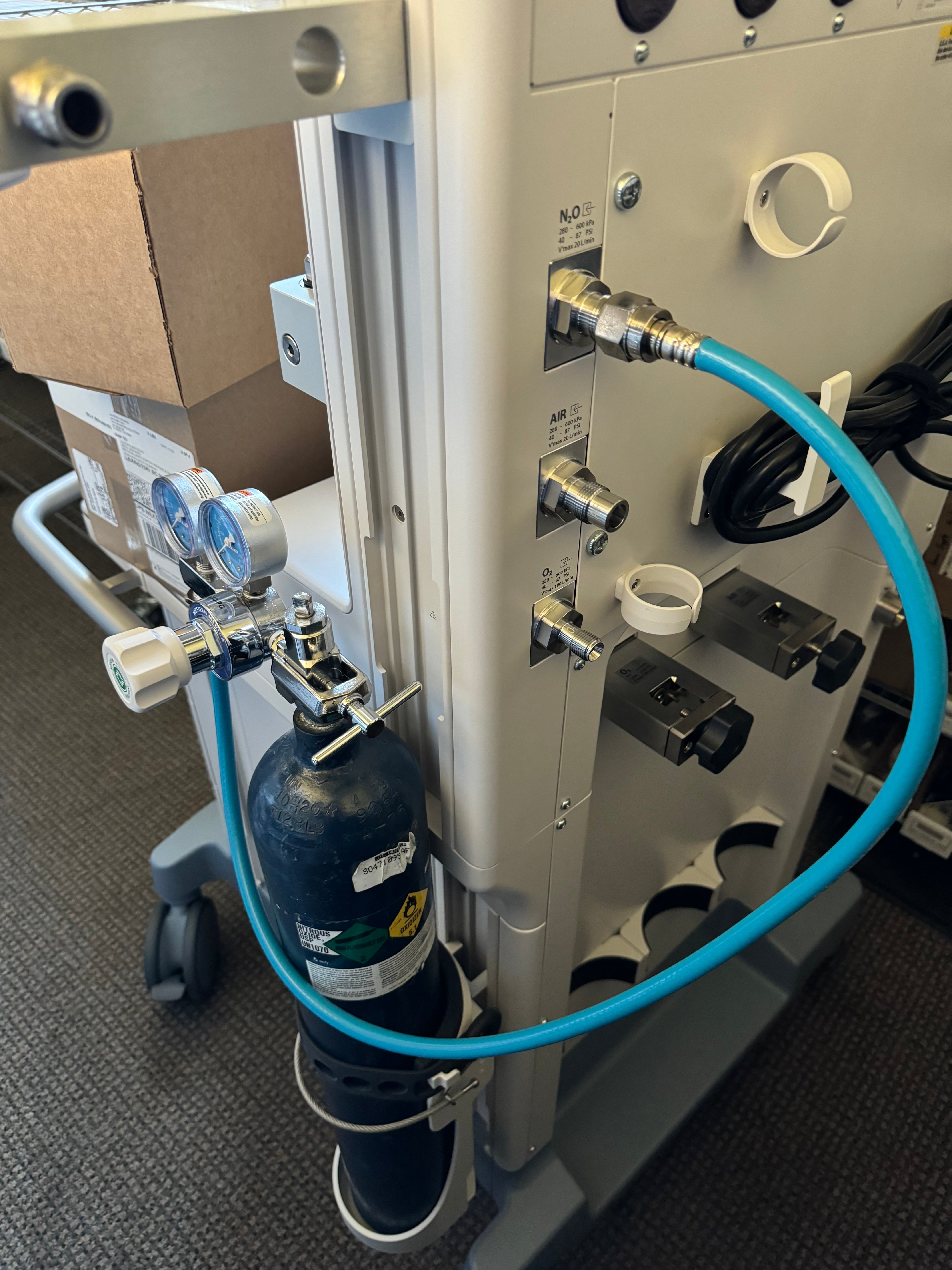 Mindray N2O E-Cylinder Mount Kit - Mindray N2O E-Cylinder Mount Kit - MARS