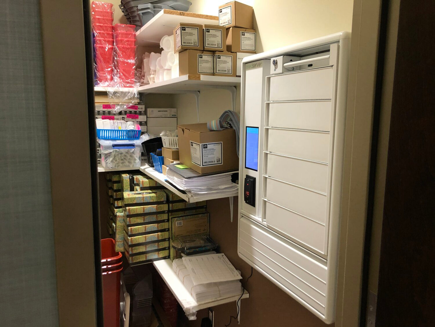 MedServe Electronic Medication Storage Cabinet With RFID Badge Reader ...